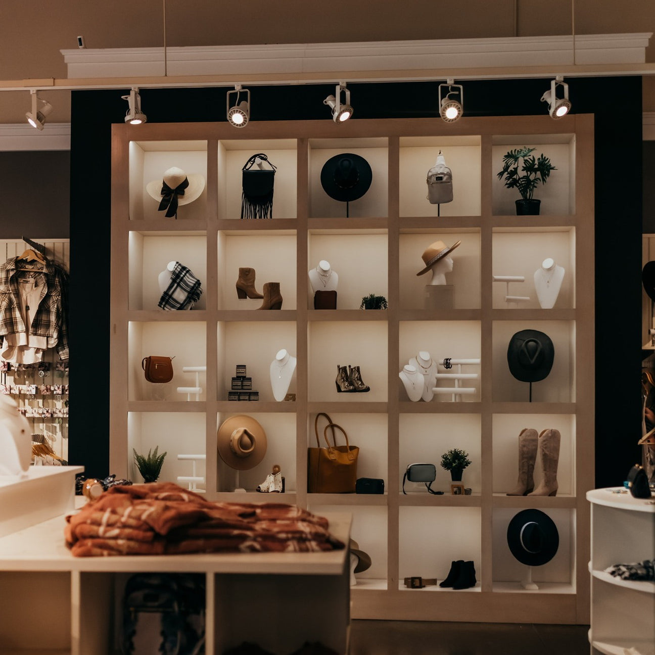 Visit the store | MTT Collective